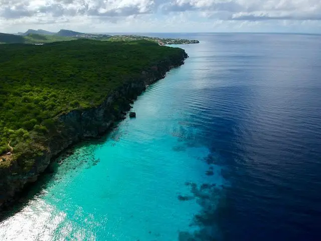 10 Fun + Adventurous Things To Do in Curaçao (By a Local) | A RAI OF LIGHT